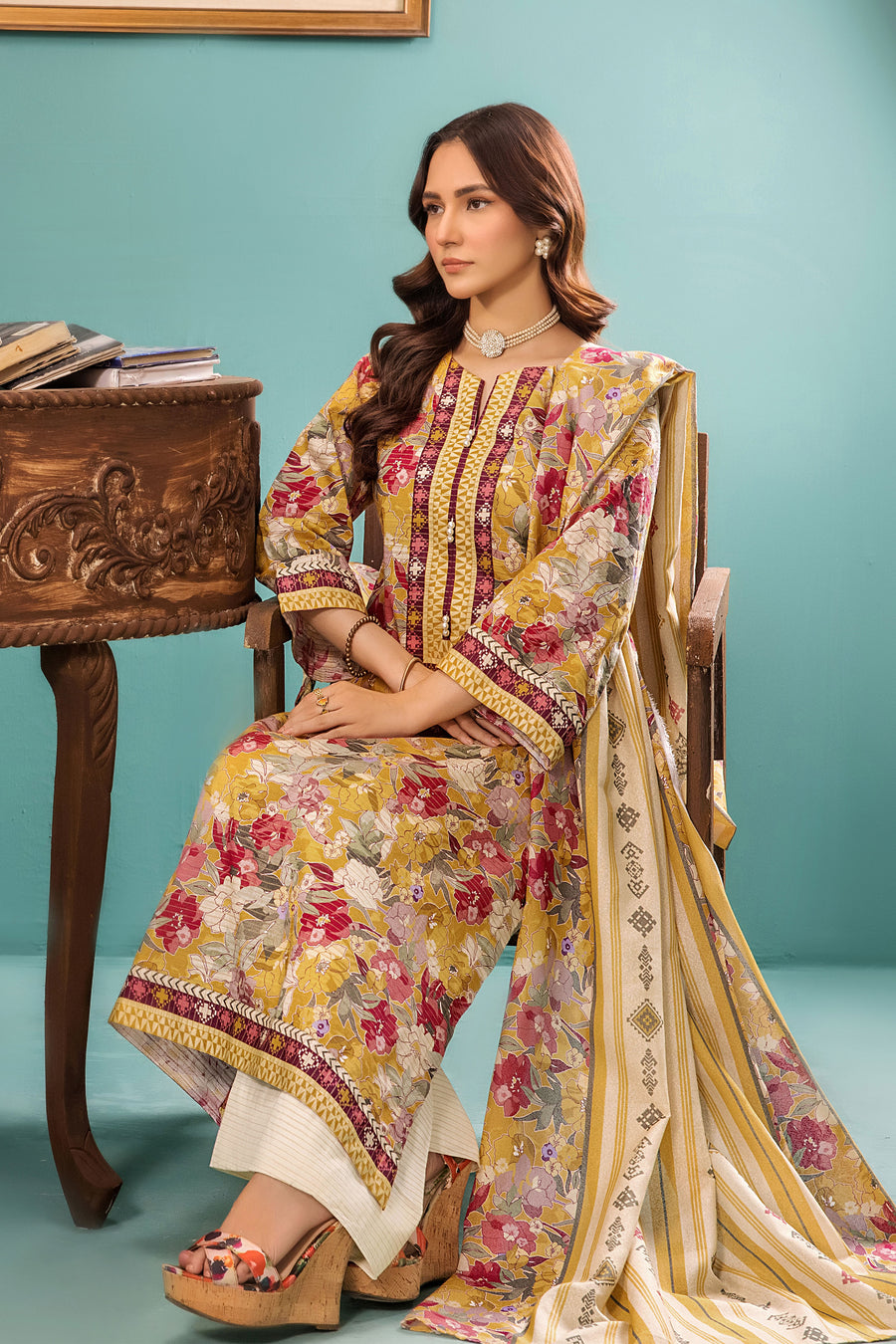 Best Pakistani Clothing Brand - Safwa