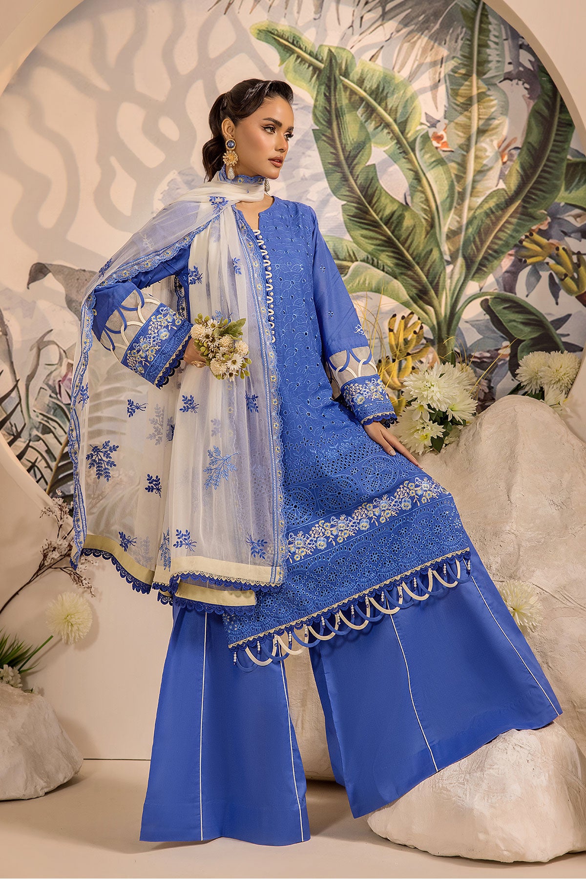 Best Pakistani Clothing Brand - Safwa