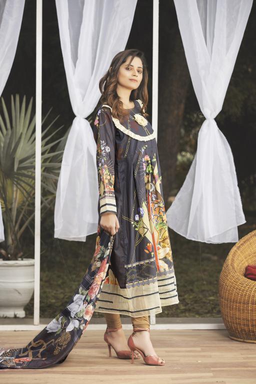 Safwa: Pakistani Brand for Unstitched & Ready to Wear